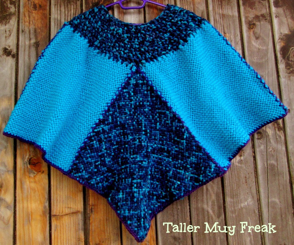 Poncho Azteca, telar y crochet.