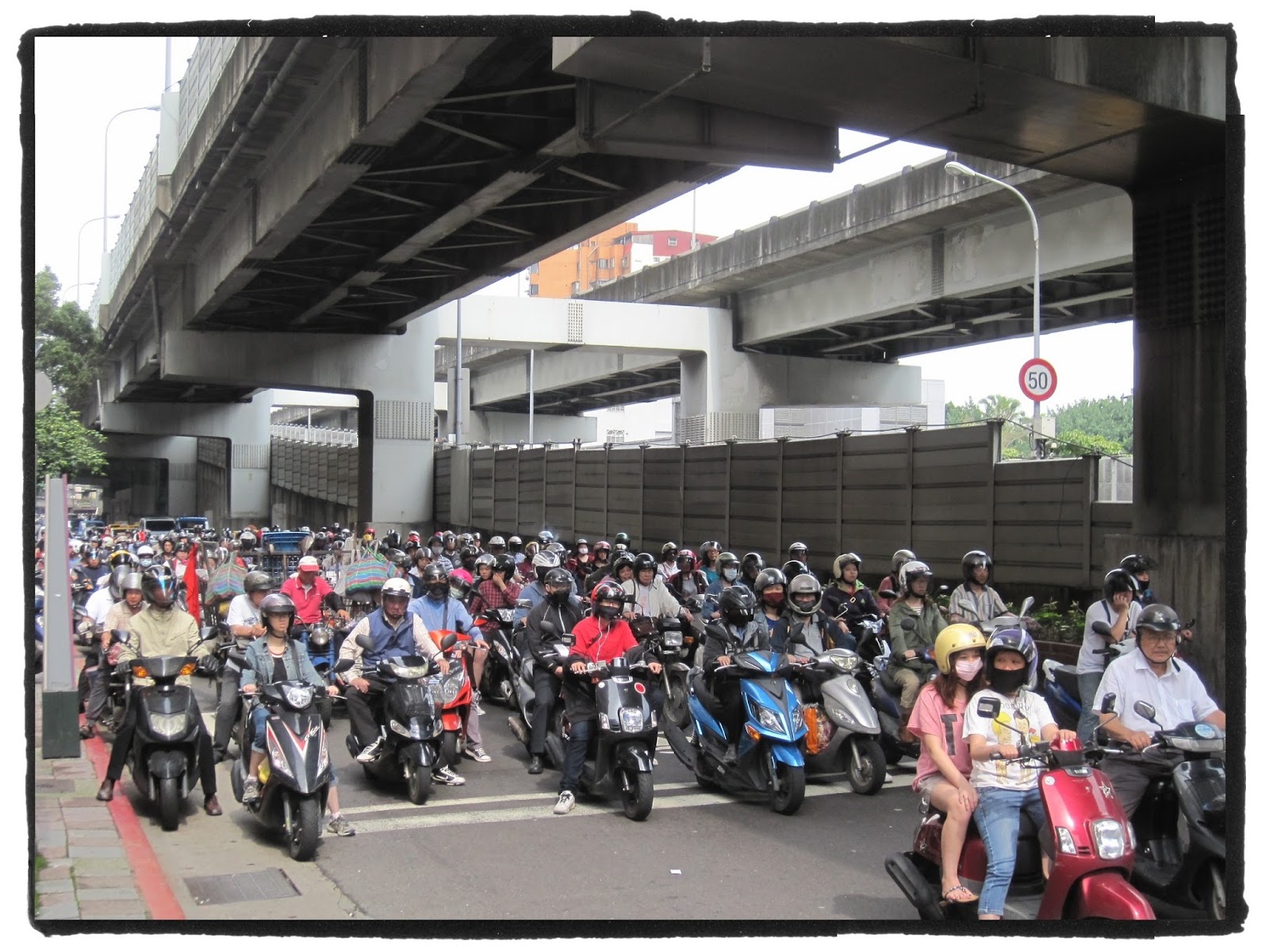 Steph's Cup of Tea: Taiwan: Scooter Culture