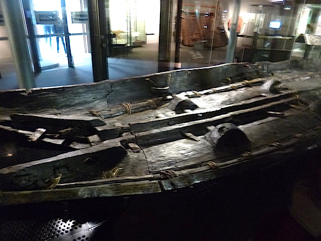 Zombie Parent's Guide: Dover Museum and Bronze Age Boat Gallery, England