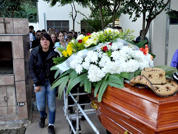 INFORME GERAL ITABUNA : Corpo do ex-BBB André Cowboy é enterrado no ...