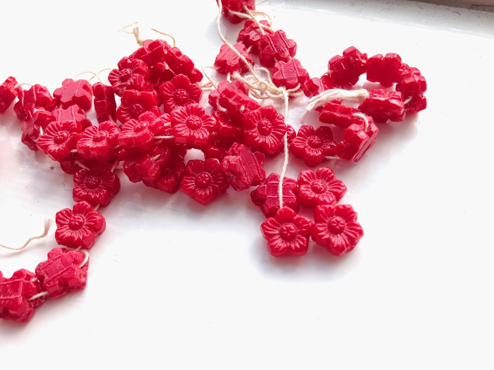 Songbeads: Vintage beads - cleaning up!