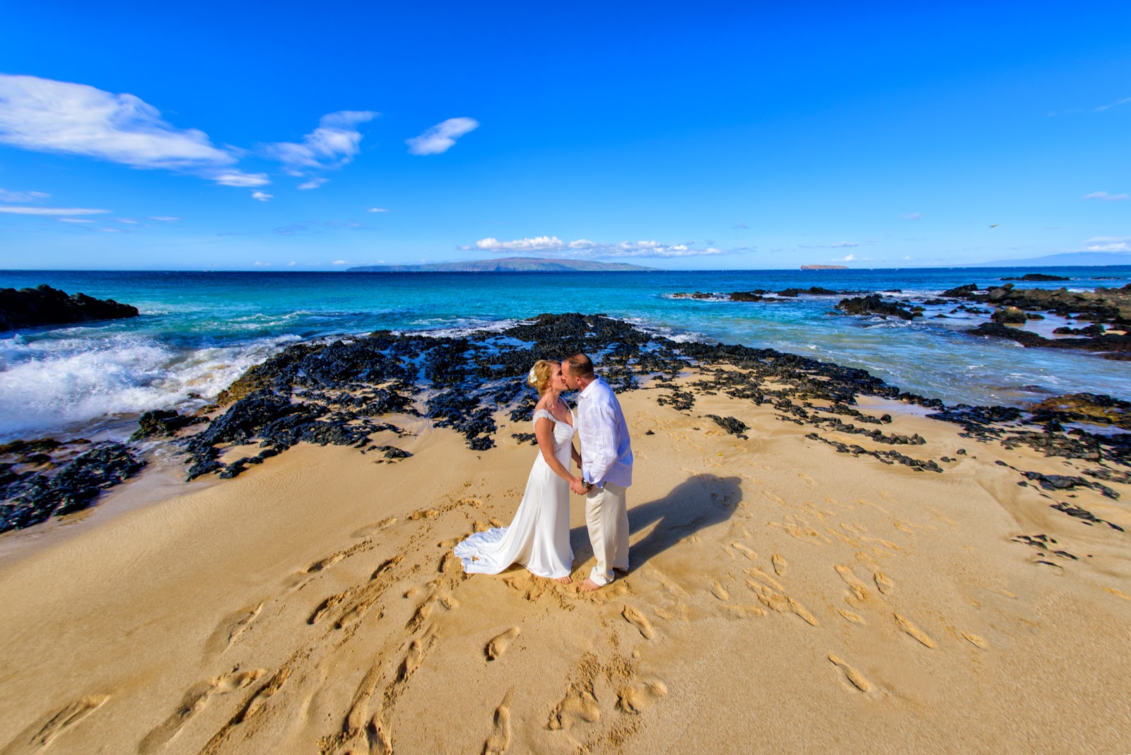 The Best Time for your Maui Wedding: Morning or Sunset?