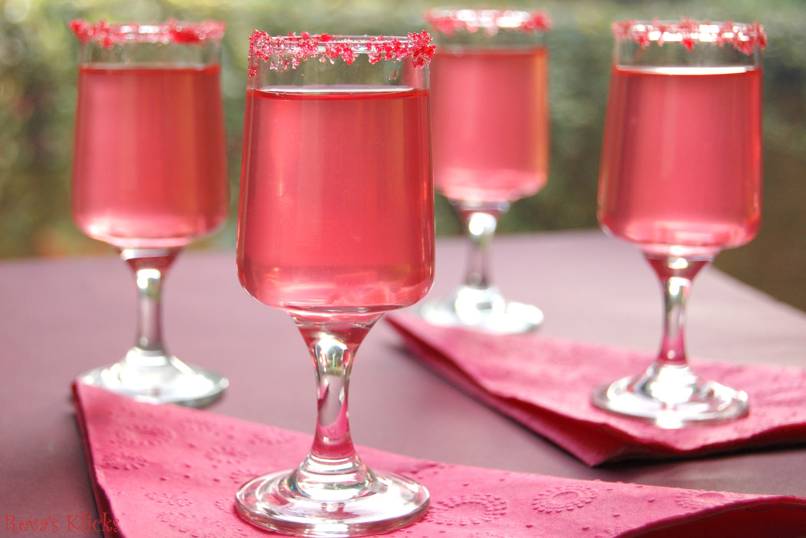 Kaarasaaram: Rose Ilaneer Delight ...To raise a toast for Super Star