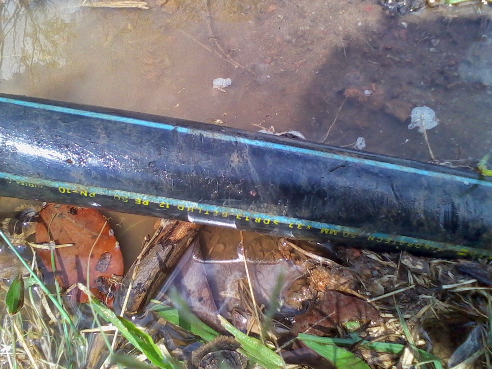 PERKHIDMATAN MEKANIKAL, ELEKTRIK & RENOVASI BANGUNAN: PAIP POLY BOCOR