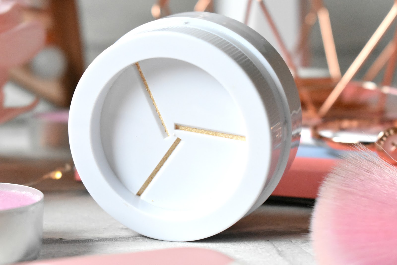 MUA Luxe Glow Beam Highlighting Powder Review