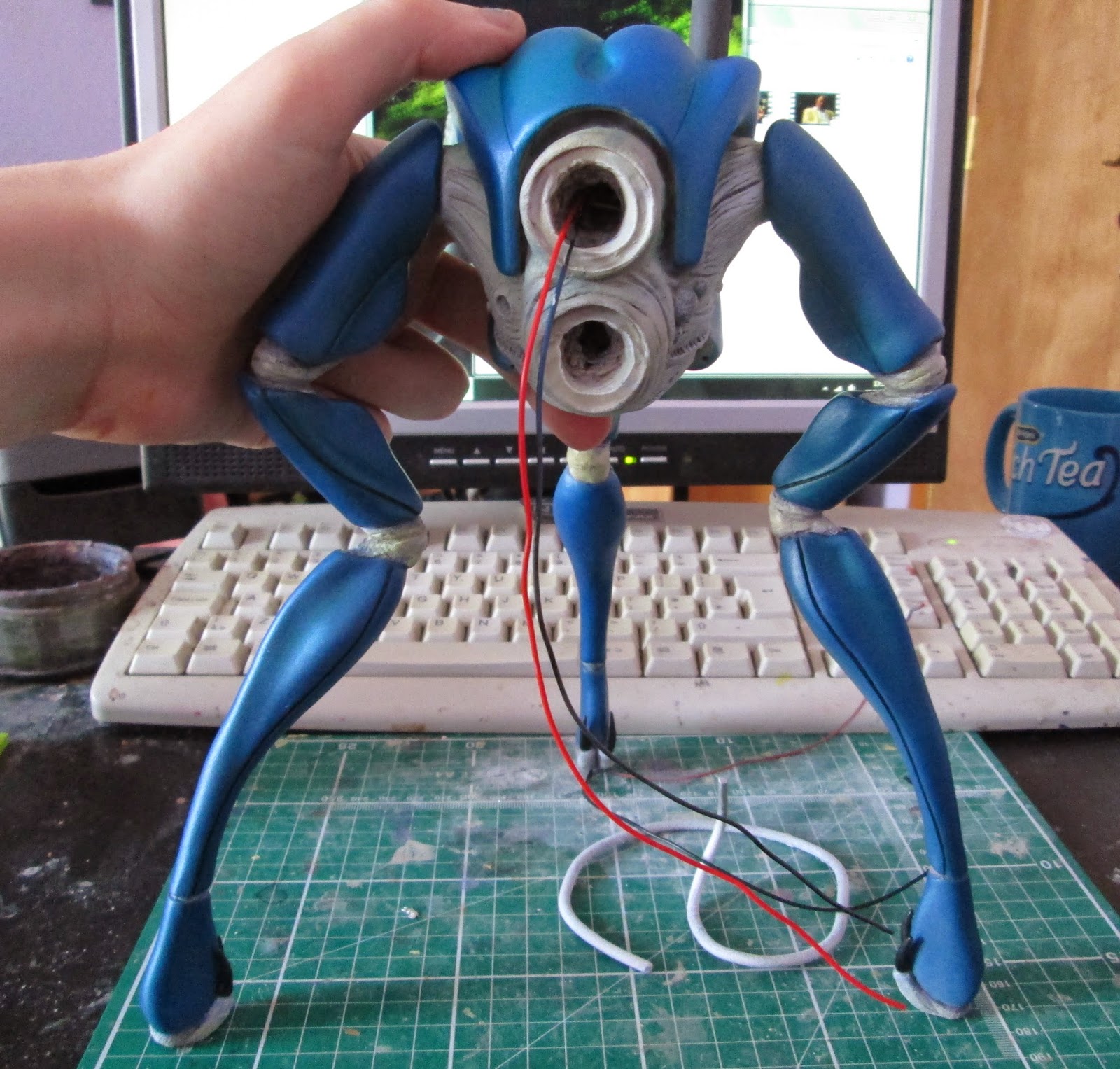 Handmade By Radish: HALF LIFE 2 - HUNTER