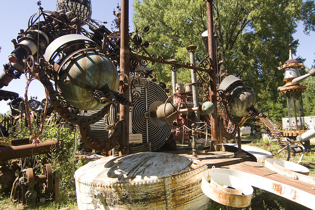 The Forevertron of Dr Evermor ~ Kuriositas