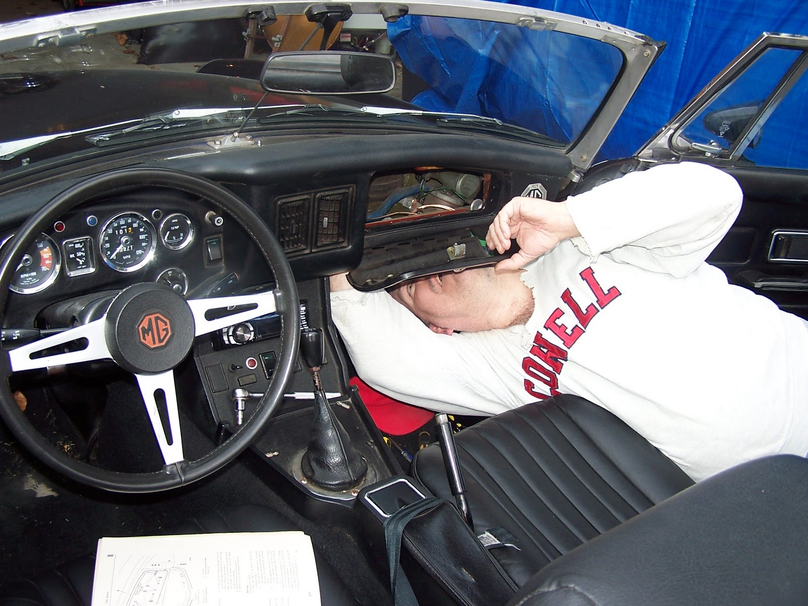 Patio Boat: Woo-Hoo! Heat in the MGB!