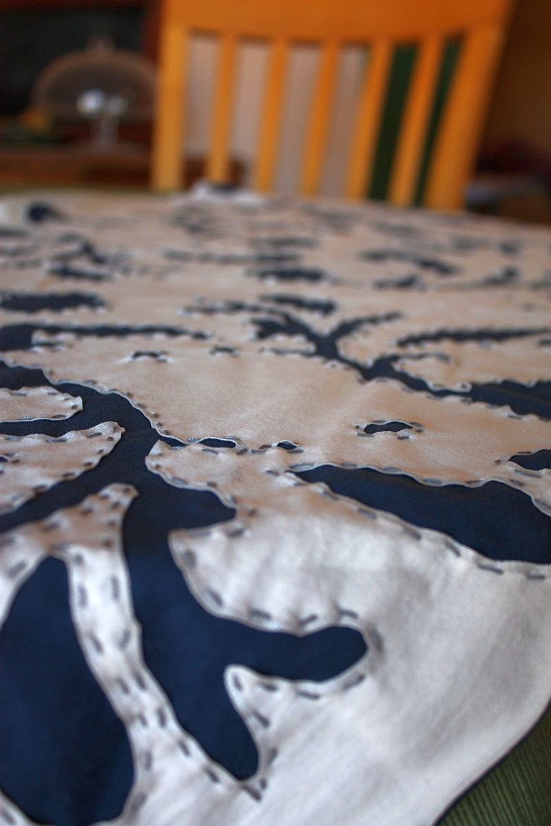 Sew long, Cowgirl!: Table runner a la Alabama Chanin