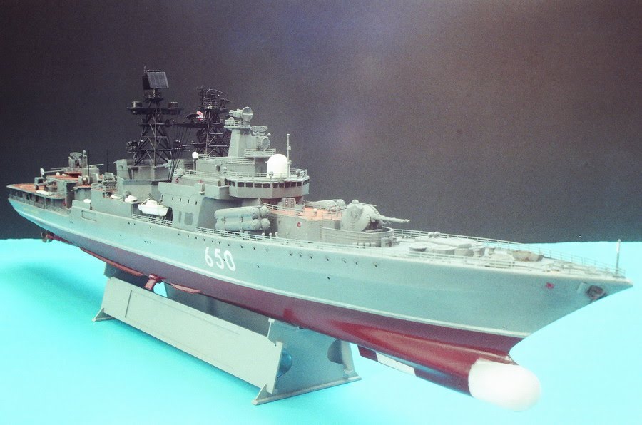 Model 12: Admiral Chabanenko Russian Destroyer UDALOY II 1/350