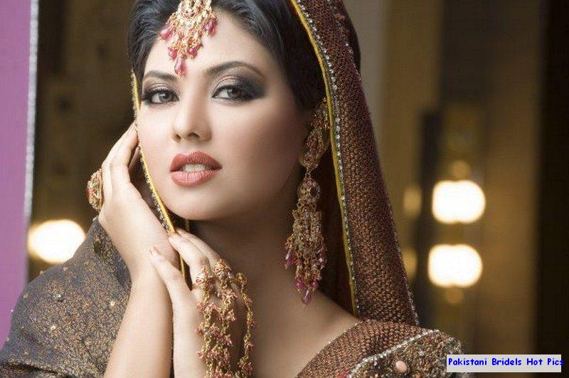 A Wallpapers Home: Most Beautiful Pakistani Models Pictures