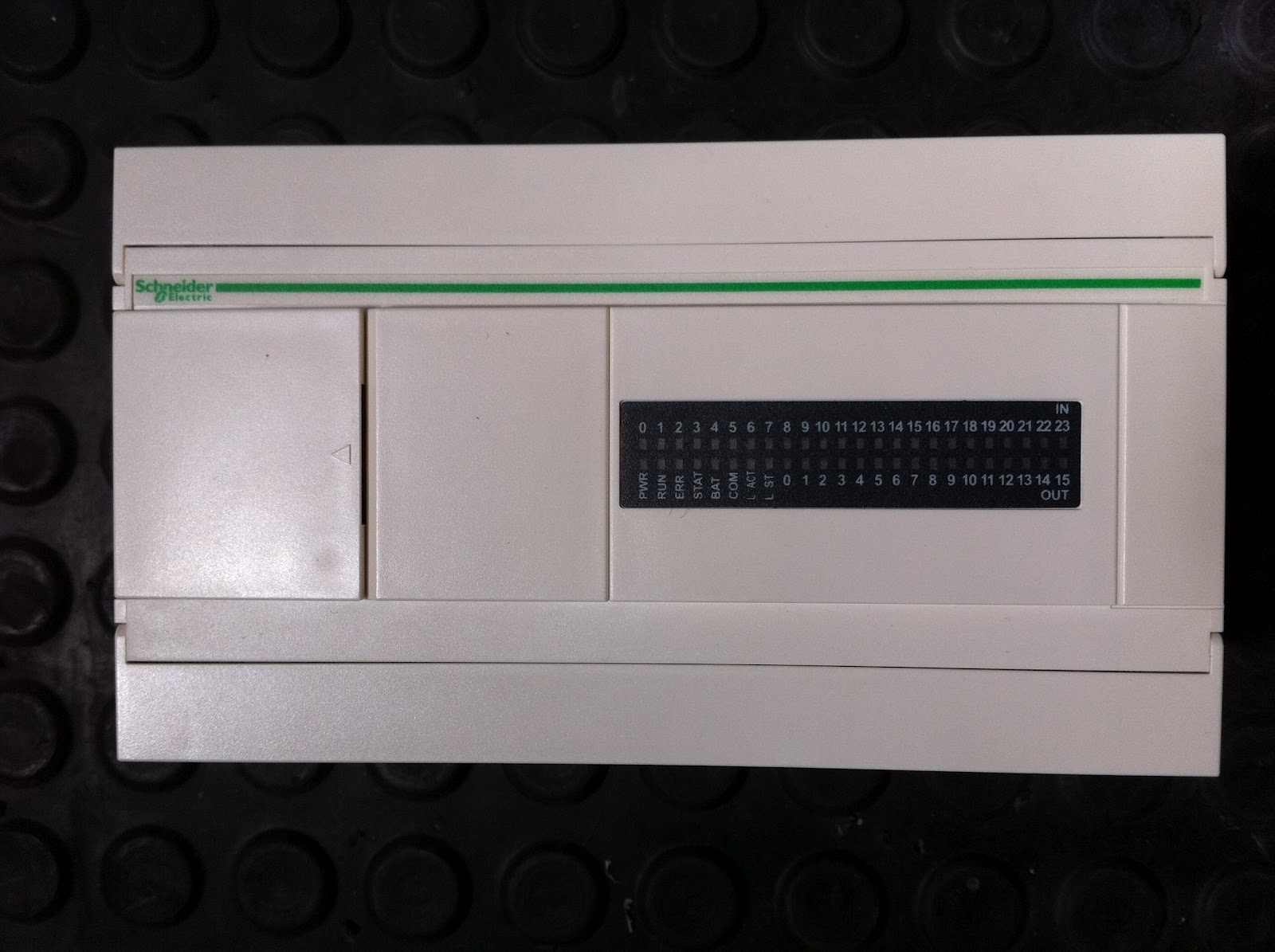 Mecatrónica: PLC TWIDO TWDLCAE40DRF