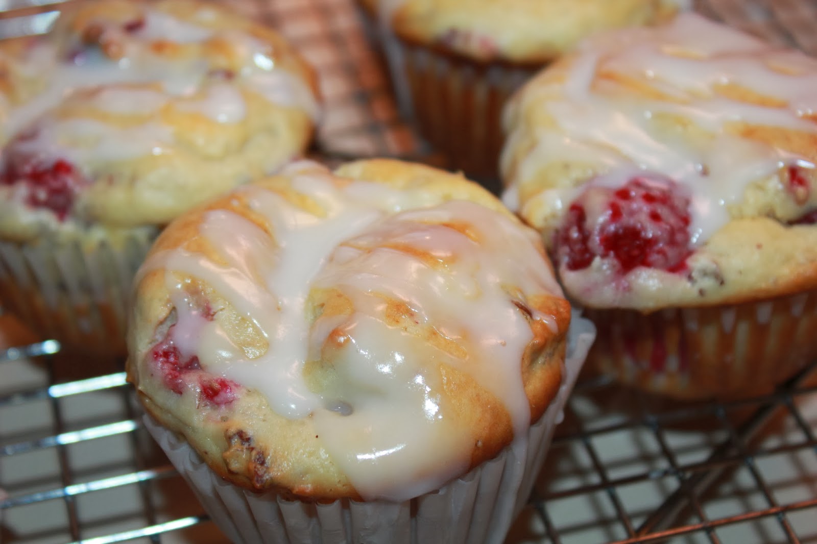 Sisters Luv 2 Cook: Cream Cheese Raspberry Muffins