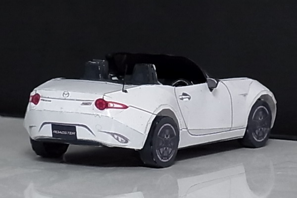 Mazda MX-5 Papercraft | Paperized Crafts