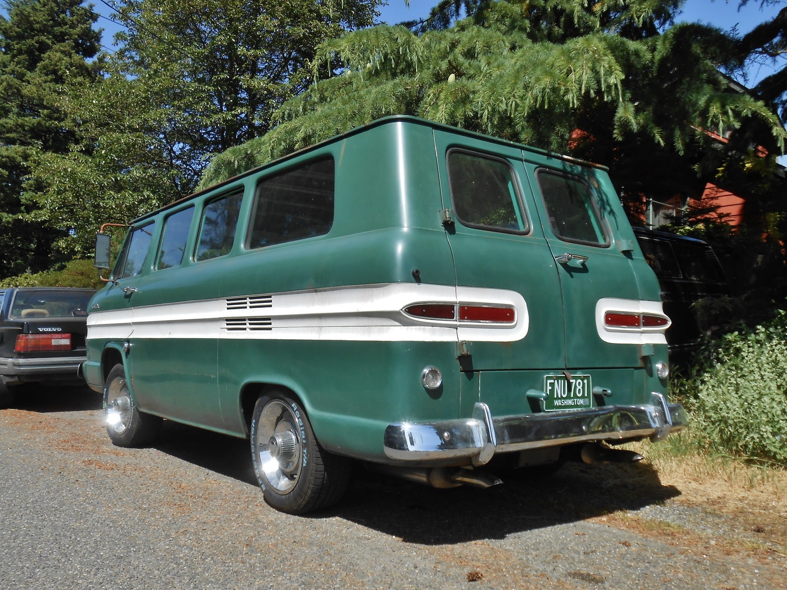 Seattle's Parked Cars: 1962 Chevrolet Corvair Greenbrier