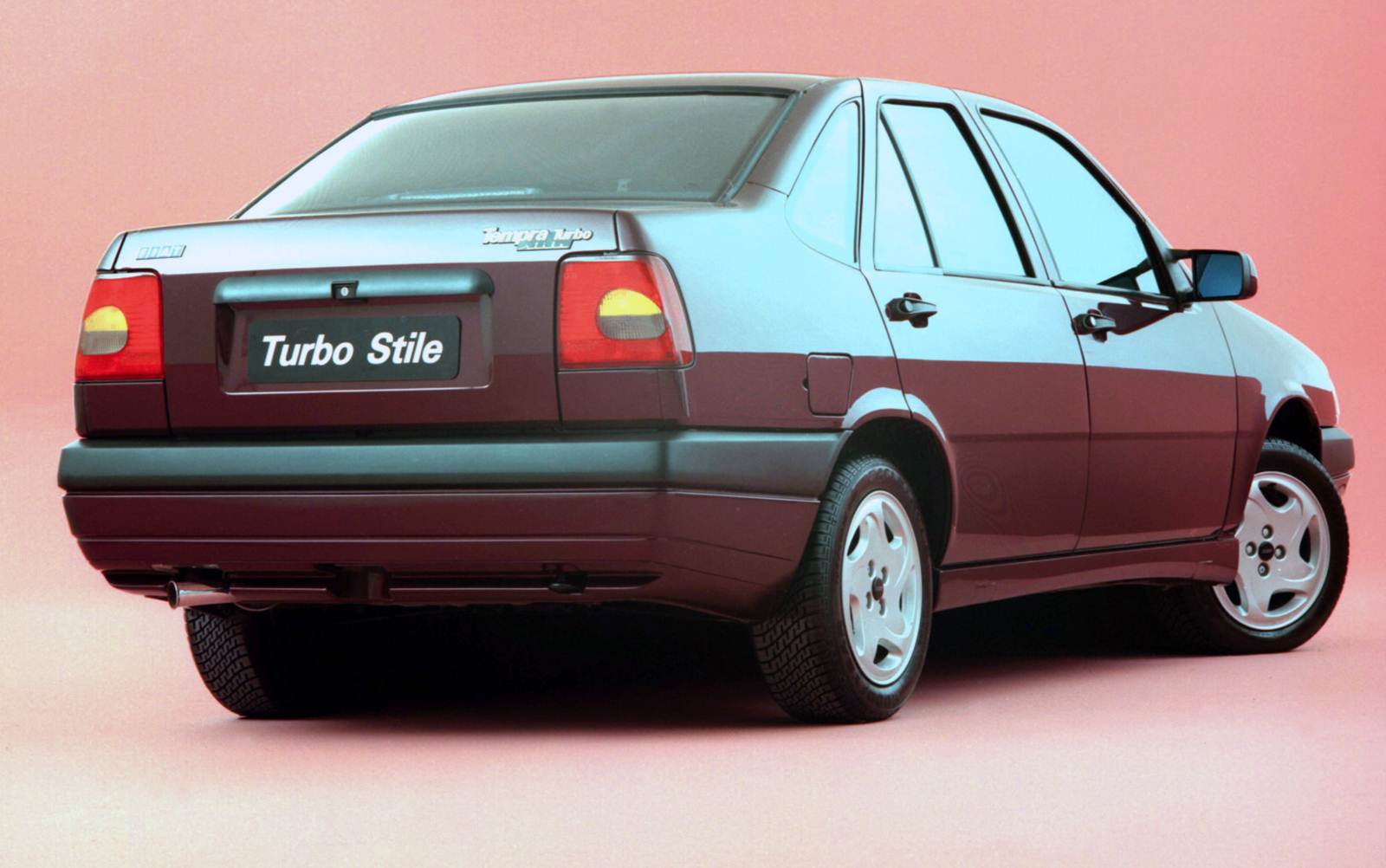 Sedãs médios da Fiat: do Tempra ao Linea, algum sucesso e muitos fracassos