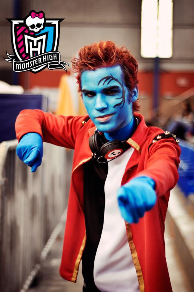 FREAKY JUST GOT FABULOUS: Monster High Cosplay