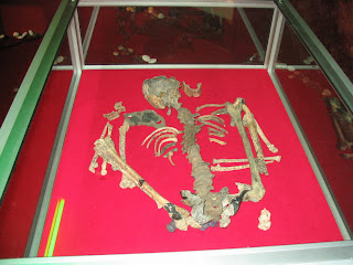 Caving in SE Asia: Perak Man, Gua Gunung Runtuh, Lenggong