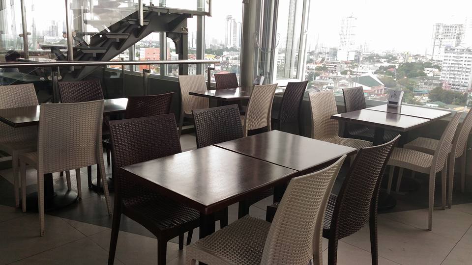 Chill Top: Great Food, Good Music & Breath Taking View - PaulaInWanderland