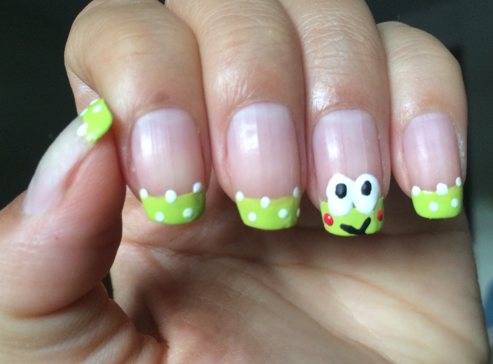 Ah-Ha Designs: Keroppi nails!