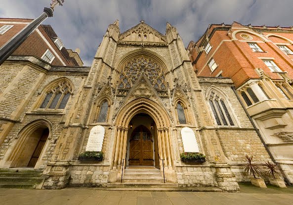 Perspective: Farm Street Church of the Immaculate Conception