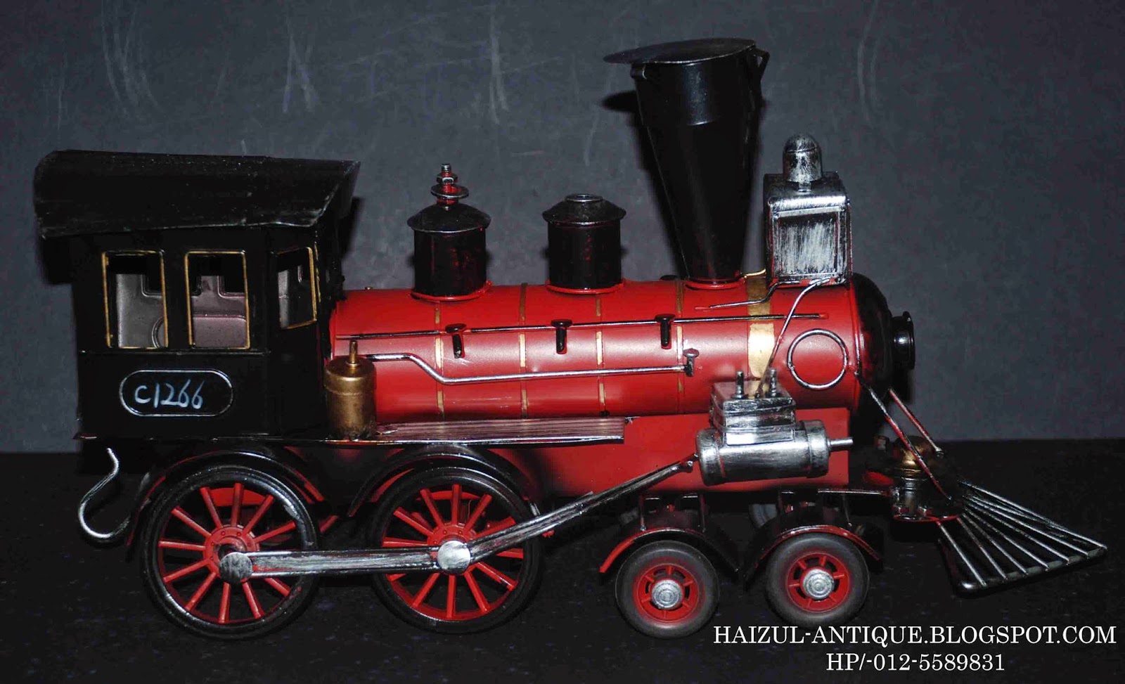 HAIZUL-ANTIQUE: HANDMADE ANTIQUE MODEL TRAIN -1906 STEAM TRAIN (SOLD)