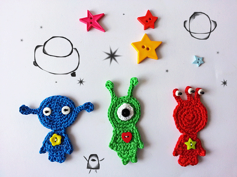 TomToy : Outer space crochet applique v1