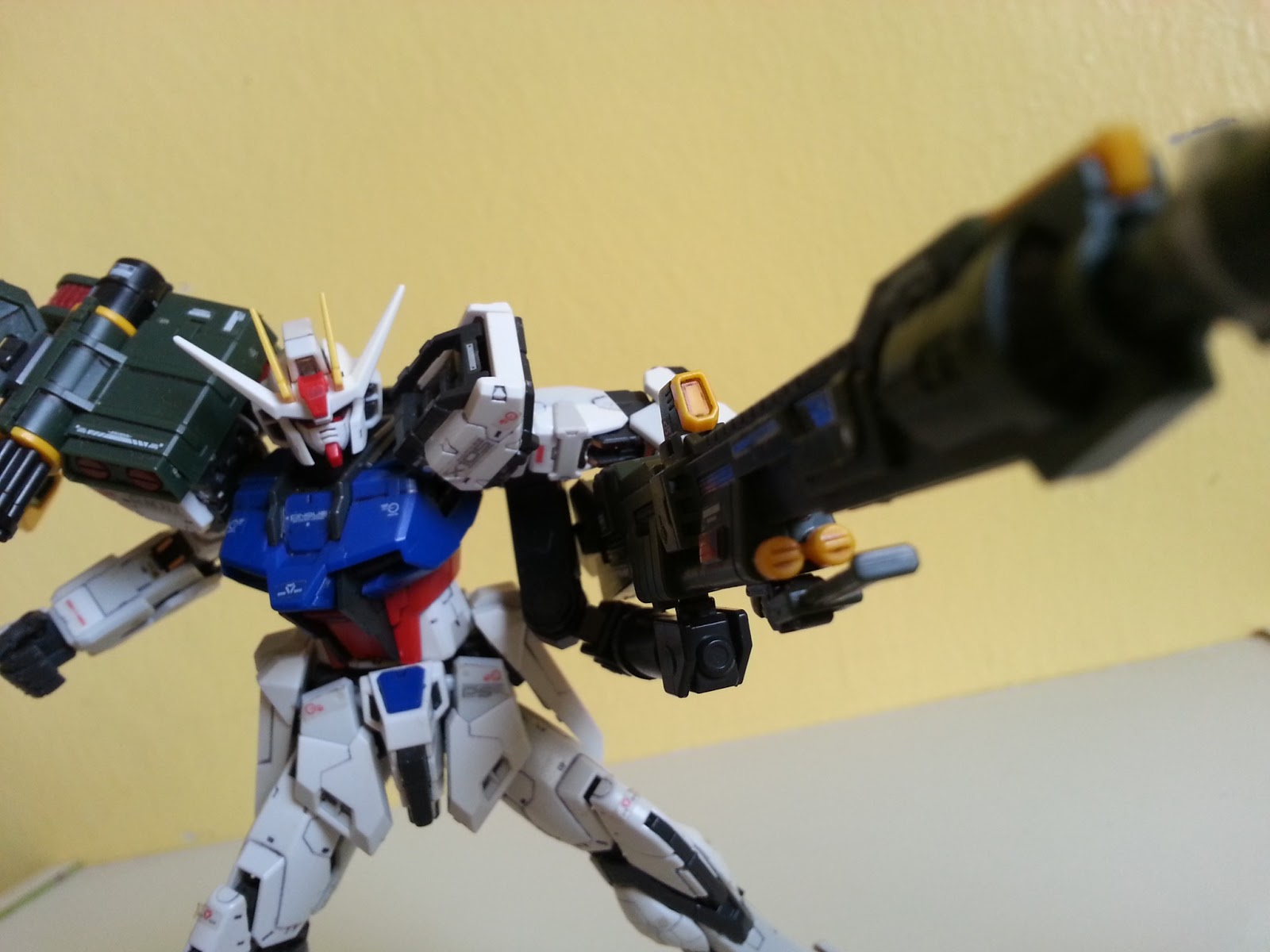 Lightning Quantum's Base: Review: RG 1/144 Lancher Strike / Sword ...