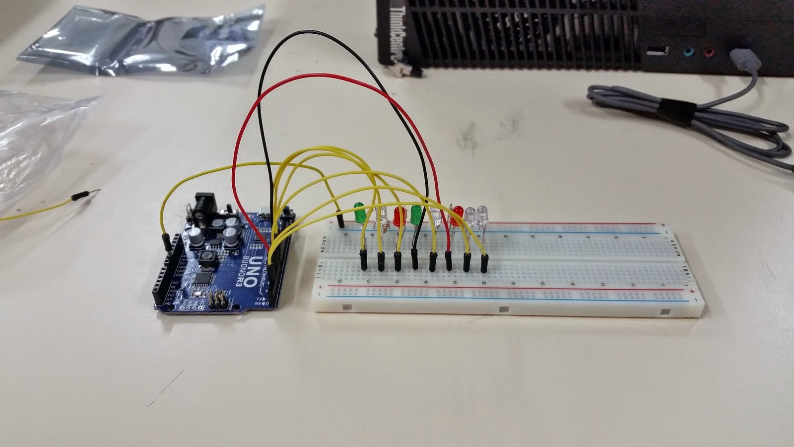Arduino for beginers: Laboratorio 1 Arduino