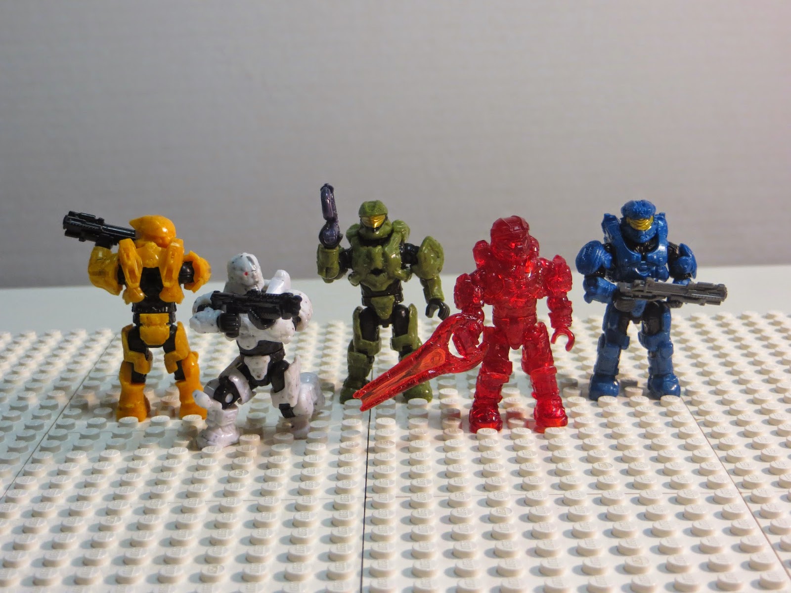 The Brick Zone: Mega Bloks Halo 97433 Alpha Series Review