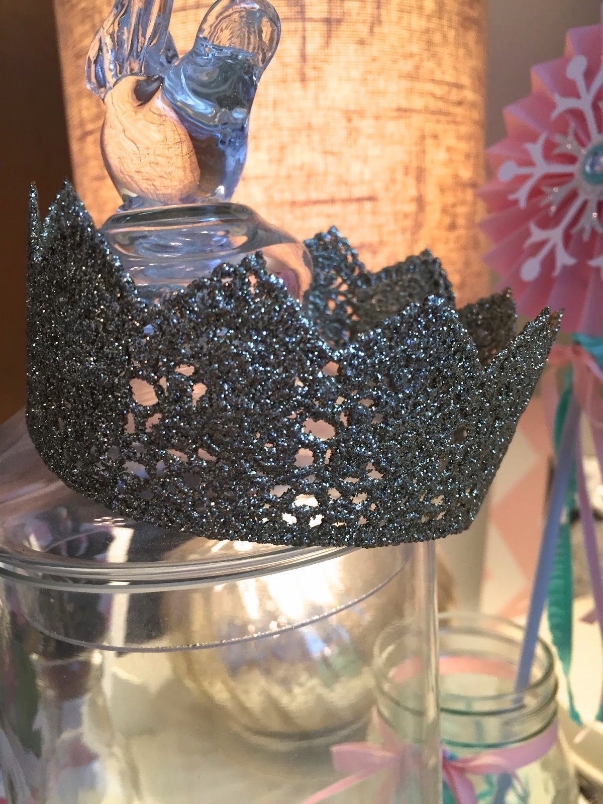 Honeybeeme: Princess Lace Crowns