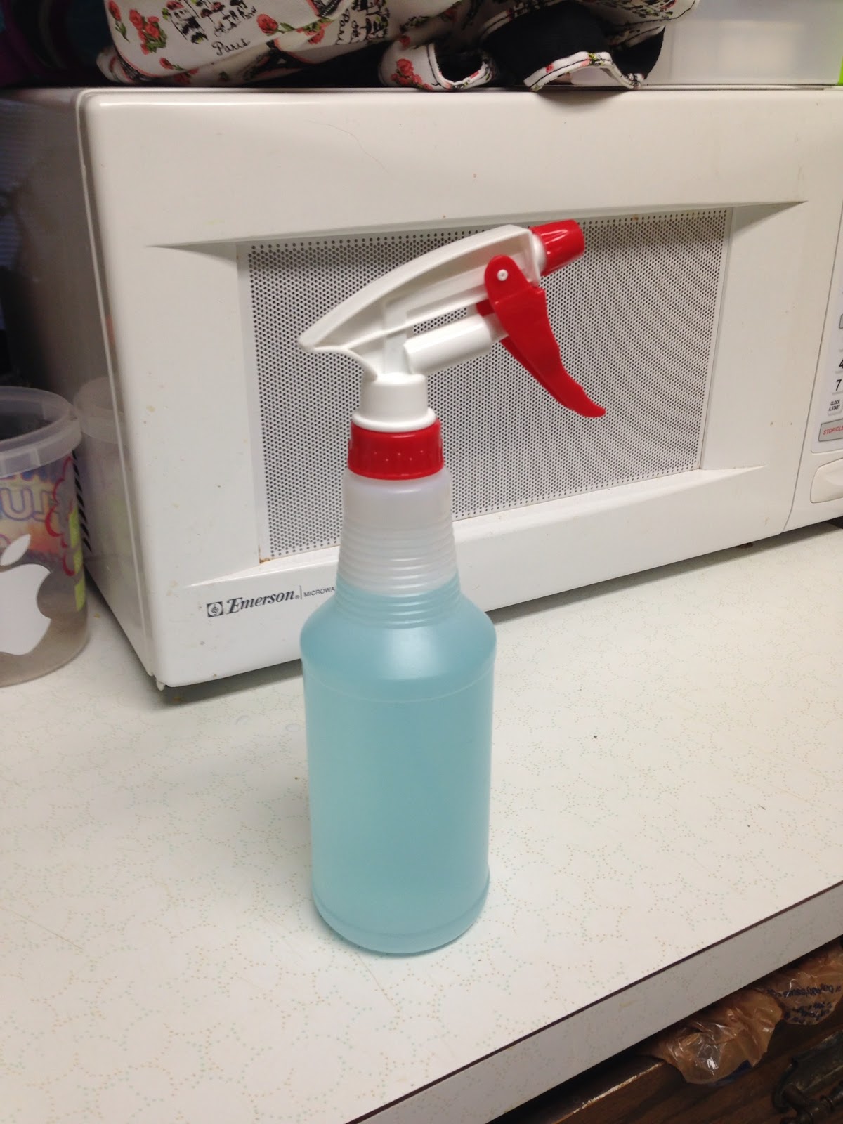 Cup of Kauffee: A Pseudo Domesticated Queen: 2 Homemade Cleaners YOU Can Do