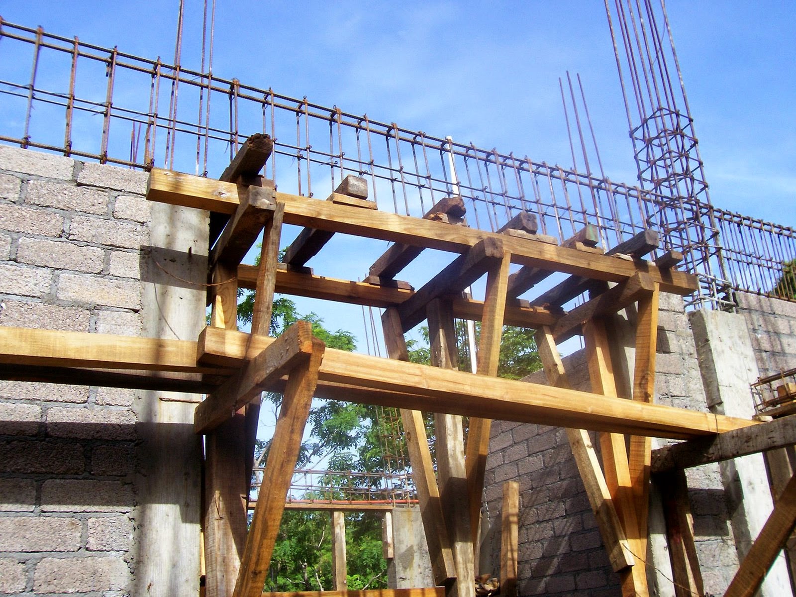 MATERIALES Y PROCEDIMIENTOS: Cimbrado de trabe