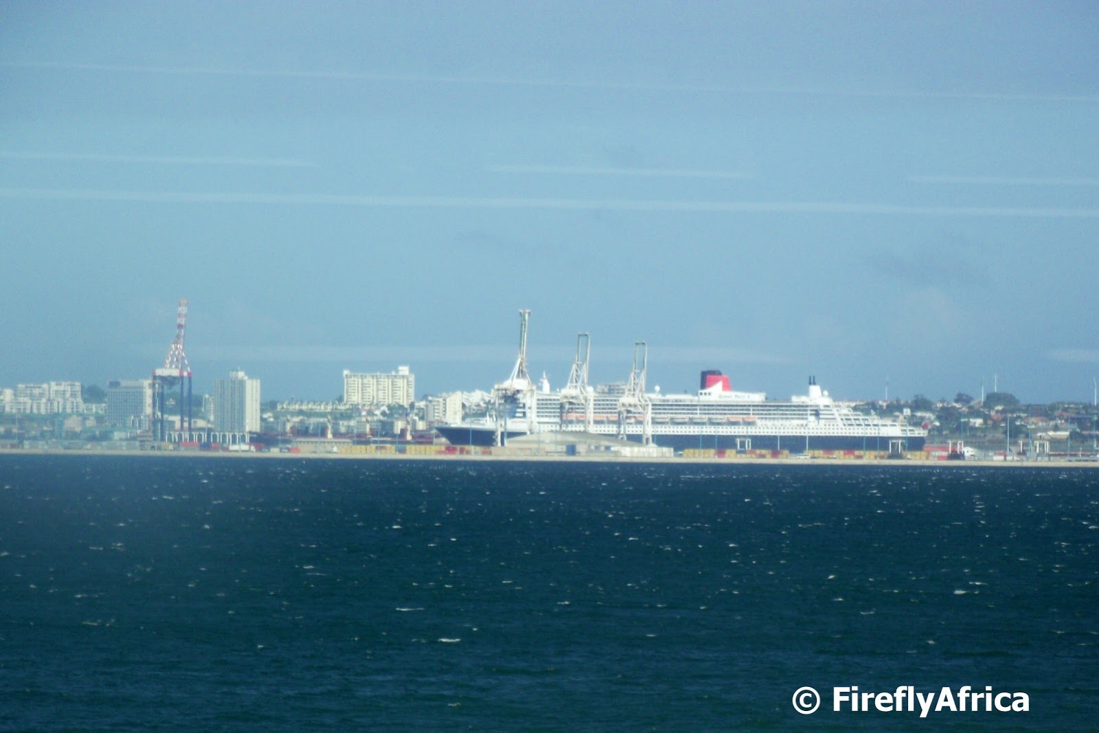 Port Elizabeth Daily Photo: Queen Mary 2 visiting Port Elizabeth