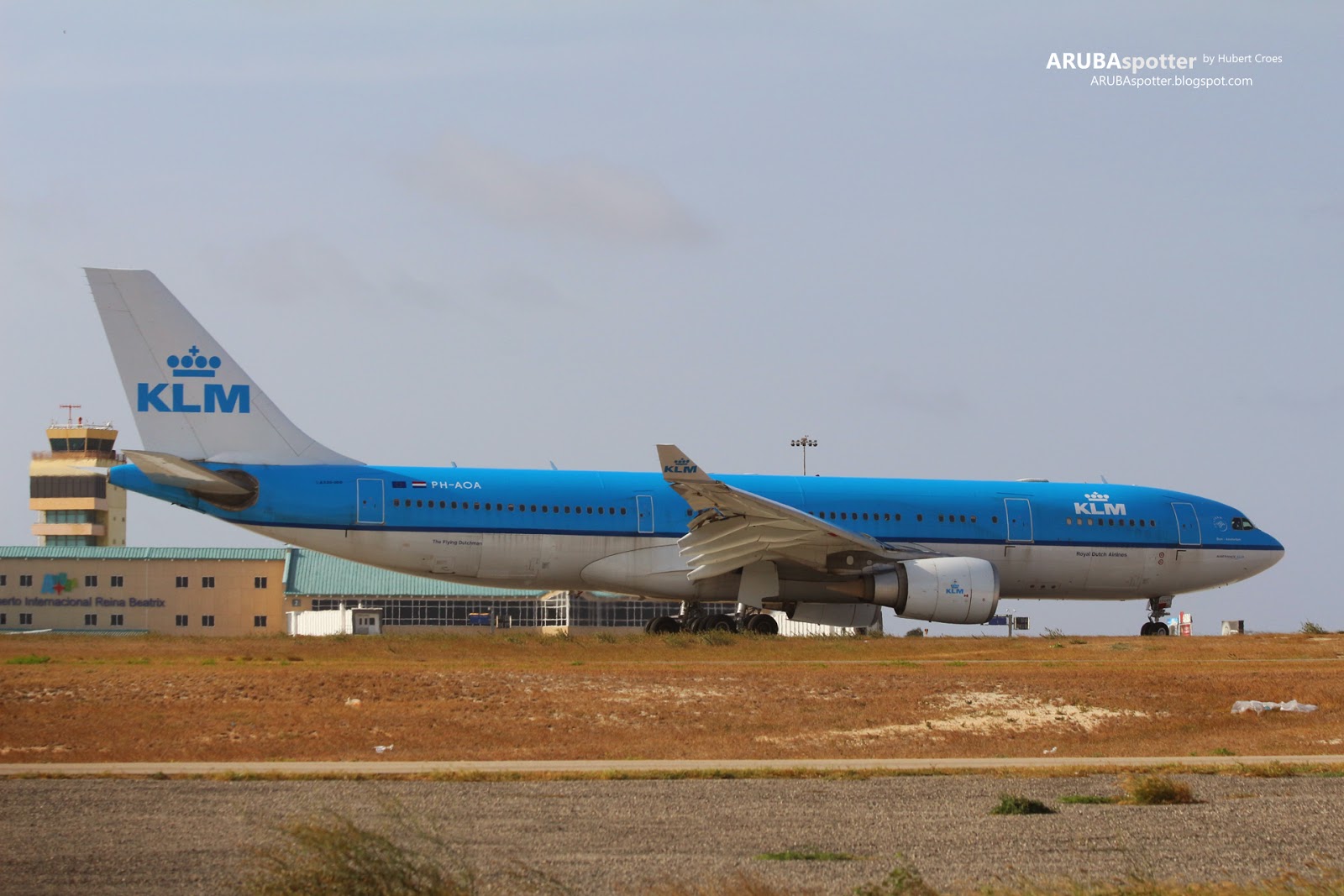 ARUBAspotter: KLM Airbus A330-203 PH-AOA Emergency Landing in Aruba