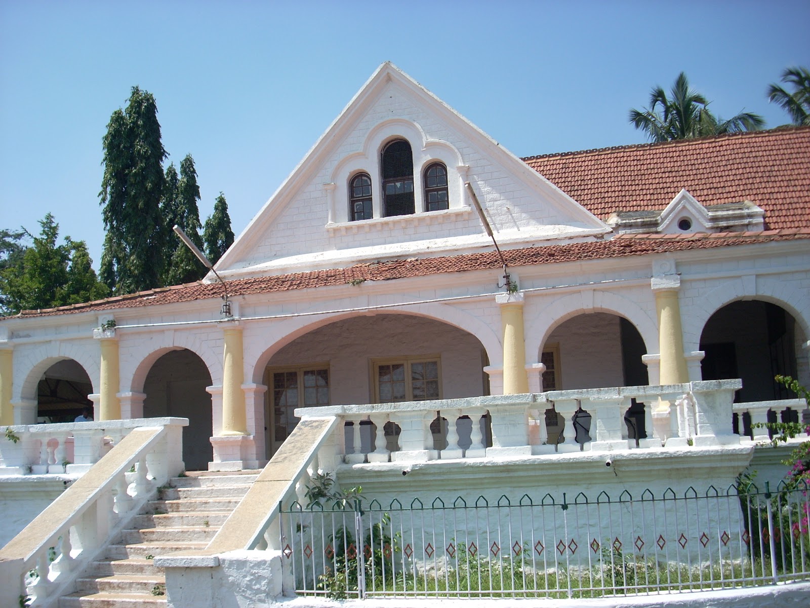 Kolar Gold Fields - NOSTALGIA: KGF's VERY OWN LITTLE ENGAND - THE KGF CLUB