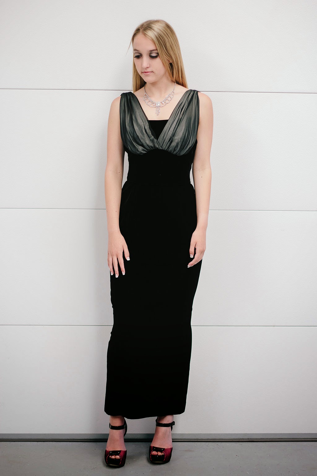 Evolution Revolution: Songstress Style: Lisa Marie Presley