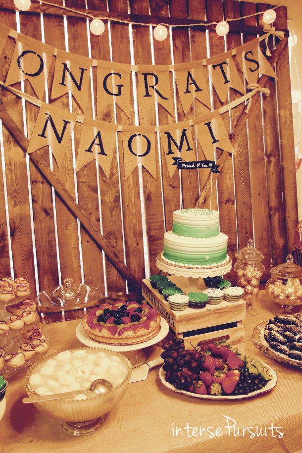 DIY: vintage chic graduation decor