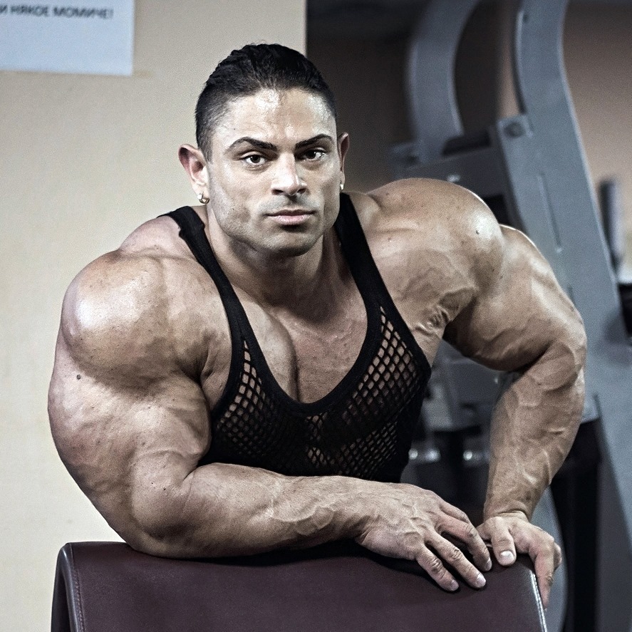 Worldwide Bodybuilders: Bulgarian bull Dobromir Delev