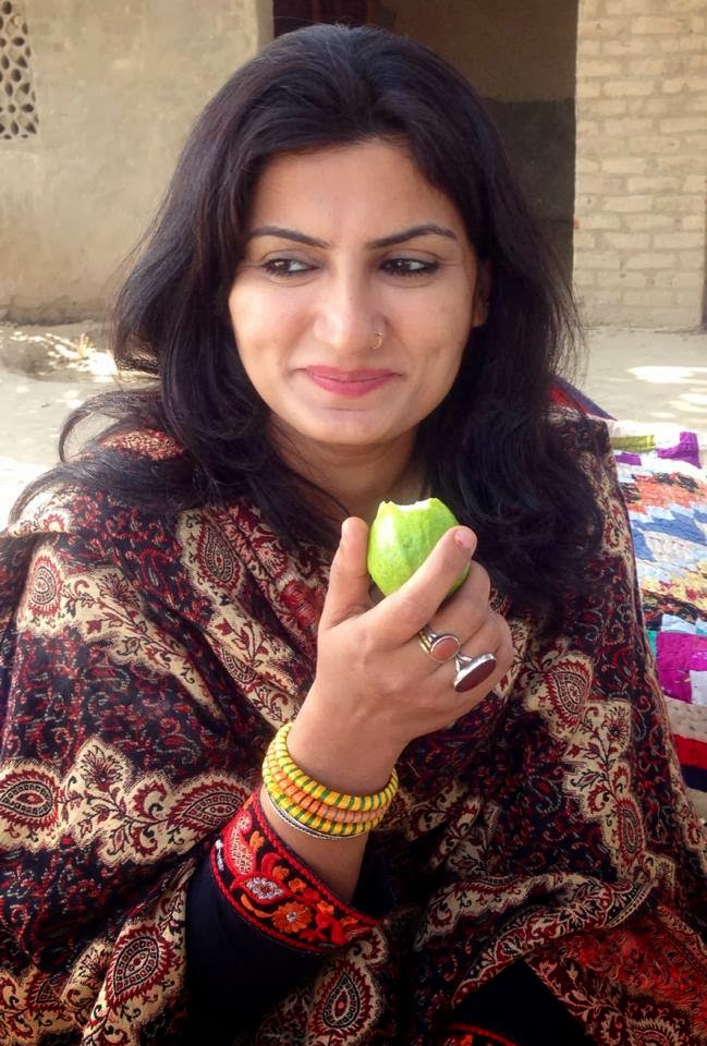 World Sindh: Sindhi TV Models And Actress Photos.