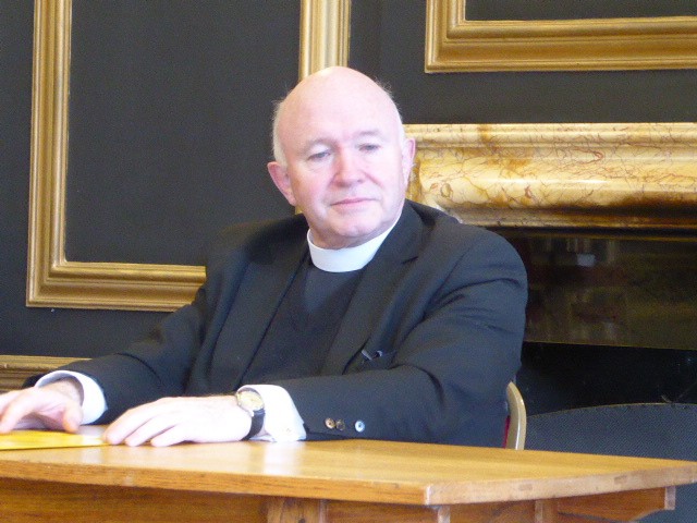 Antique Richborough: April 2016