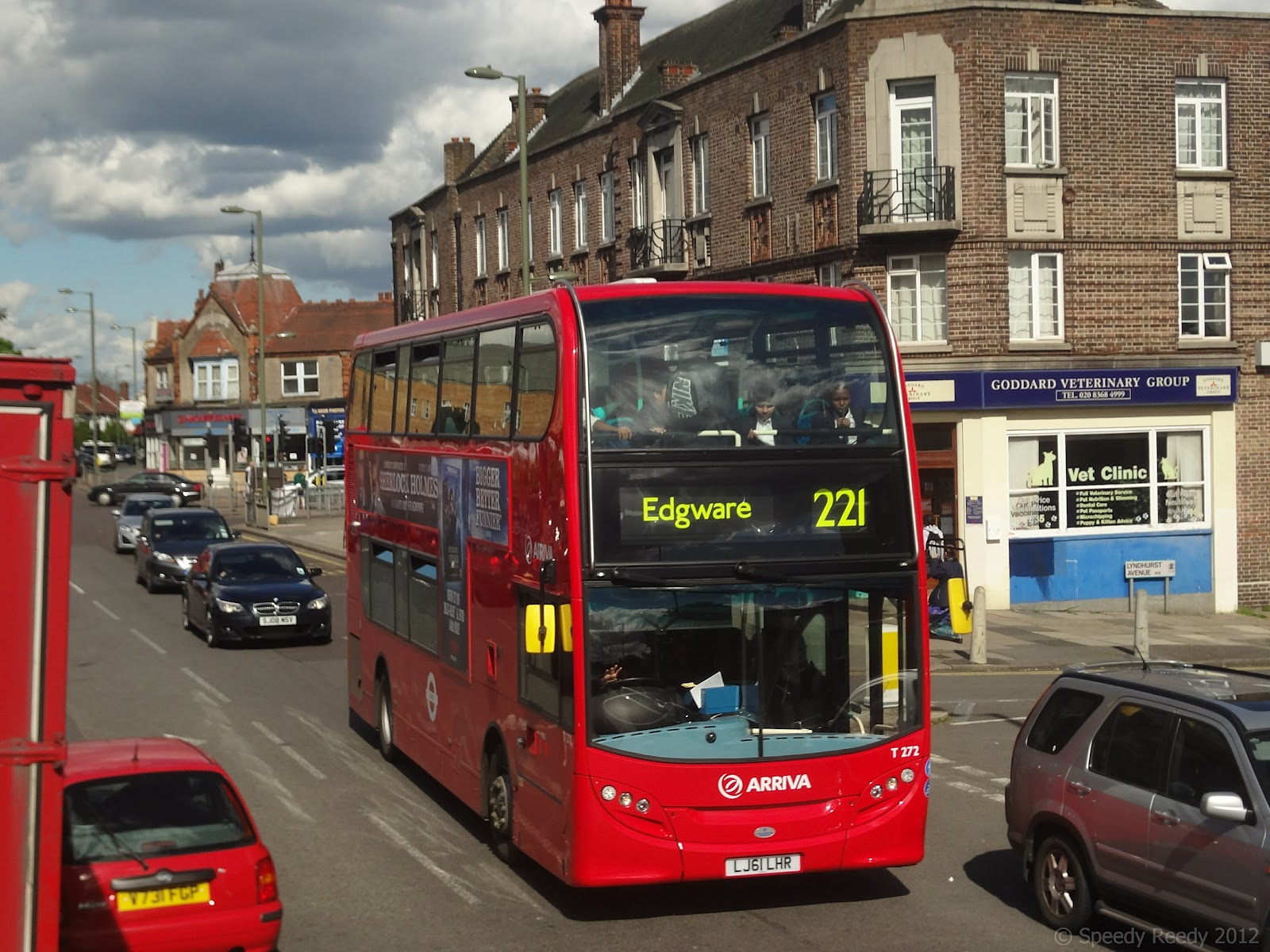 We're on Alloverlondonbusblog.blogspot.com: Route: 221 - Allover the ...