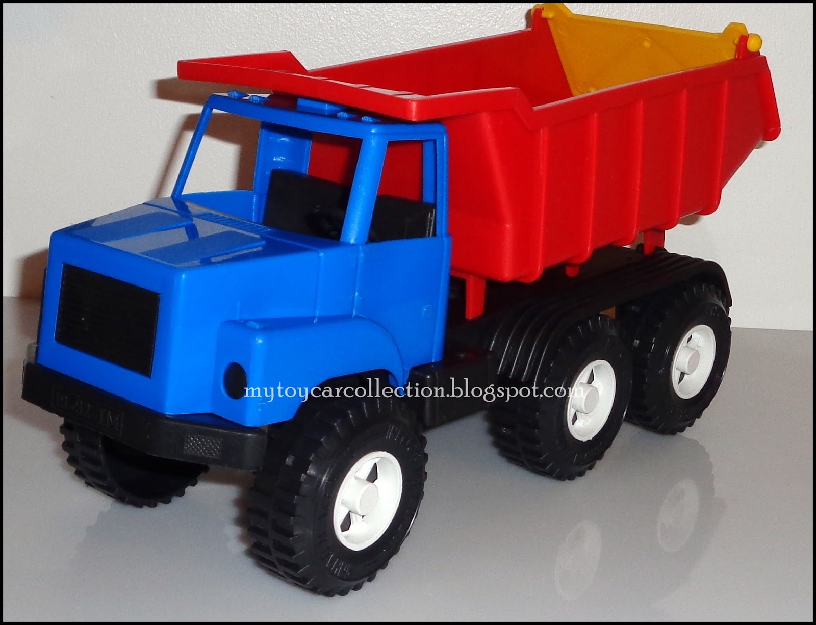 King´s Toys Volvo Dump Truck ~ Toy Collection
