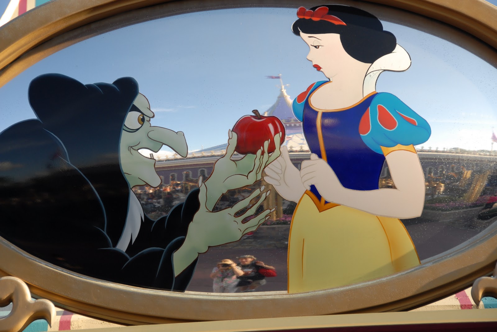 The Disney Wordless Wednesday Blog Hop ~ Characters Great and Small ...