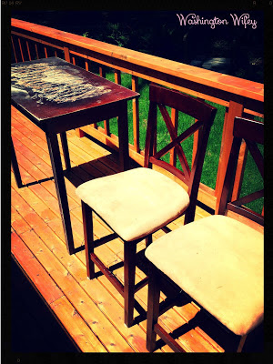 Washington D-I-Wifey: Repurposed Pub Table