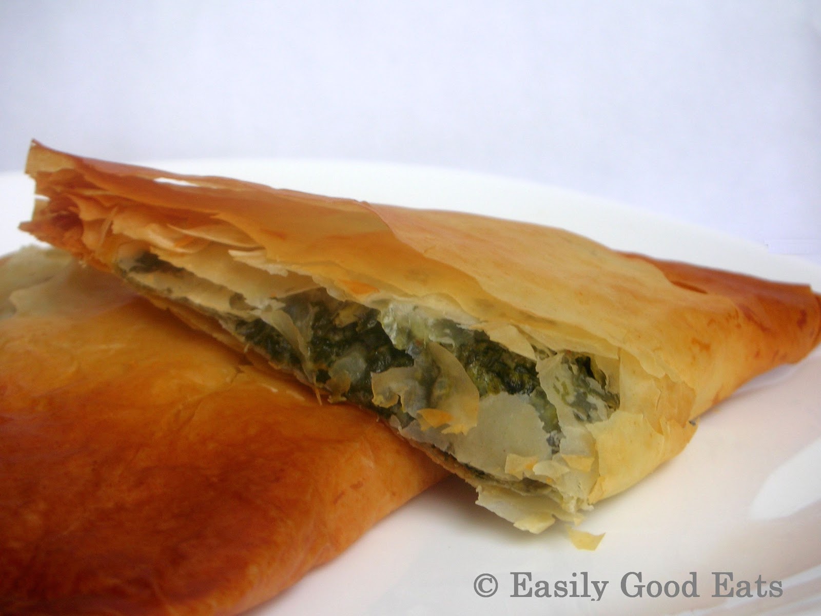Easily Good Eats: Spinach and Blue Cheese Filo Triangles (Spanakopita ...
