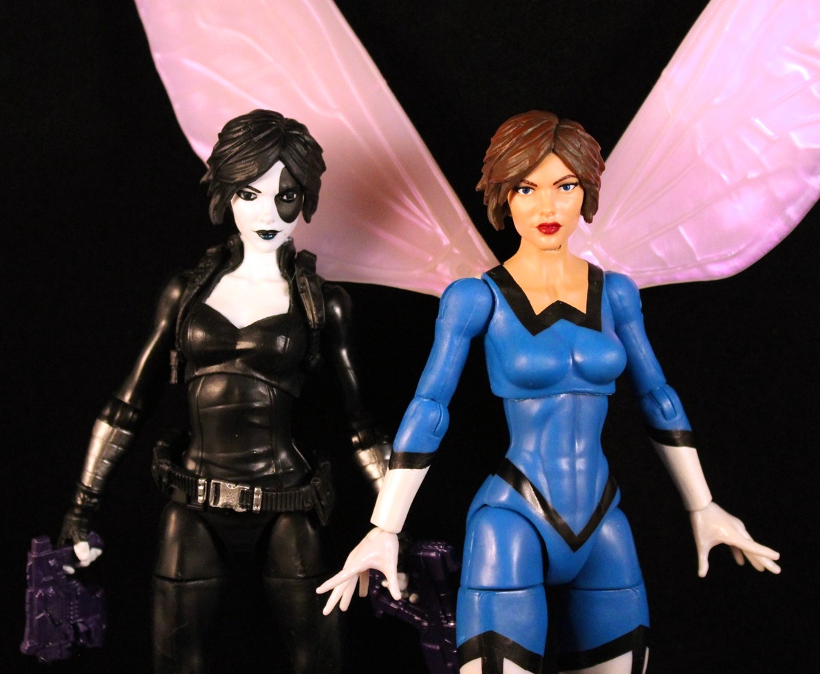 She's Fantastic: Marvel Legends Vintage - THE WASP!