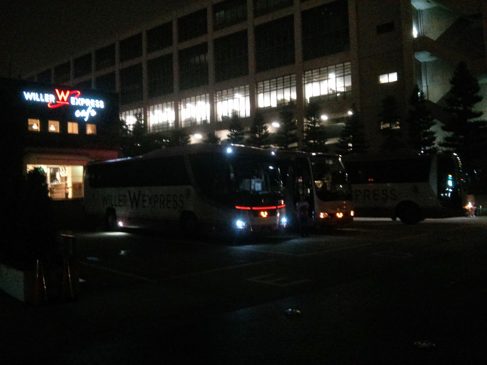 Pawit in Japan: Taking the Night Bus (Willer Express)