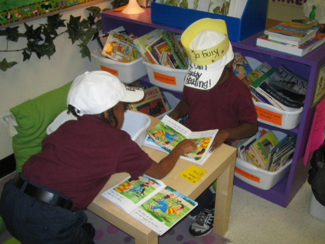 The First Grade Jungle: I Heart Literacy Workstations!!