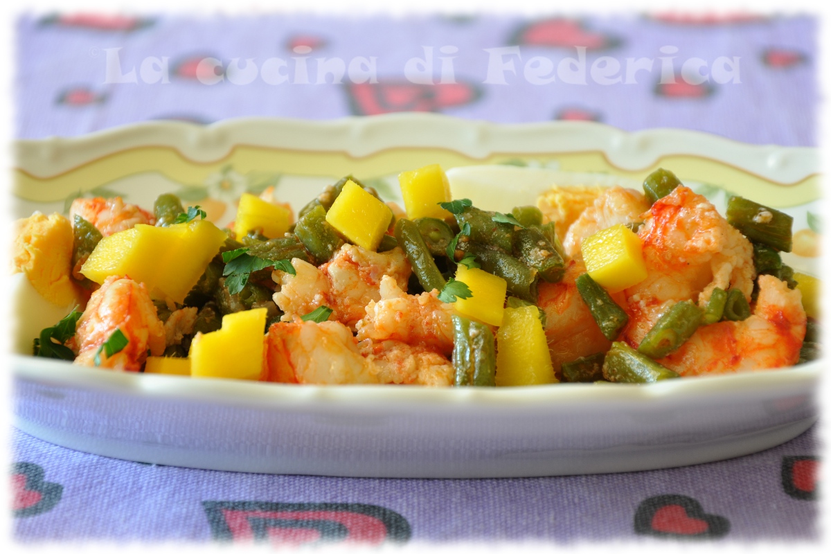 Insalata di gamberoni e mango da la cucina di federica su Akkiapparicette